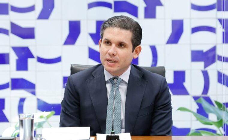 Projeto que amplia isenção do Imposto de Renda ainda não tem previsão ...